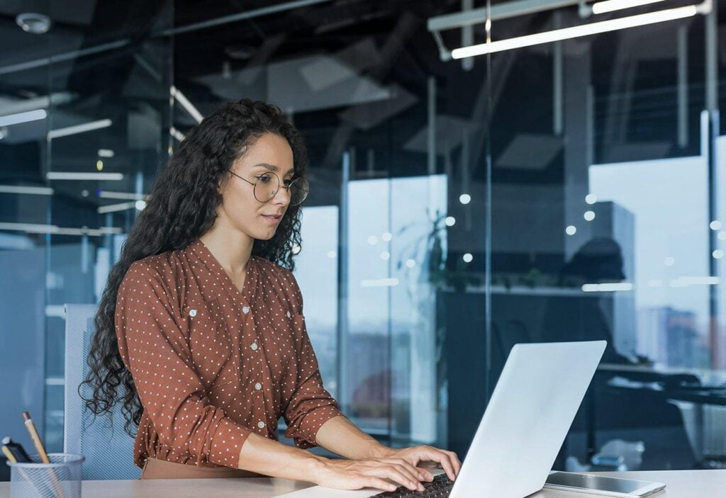 Proposal Compliance Matrix Guide: Tips, Template & Examples