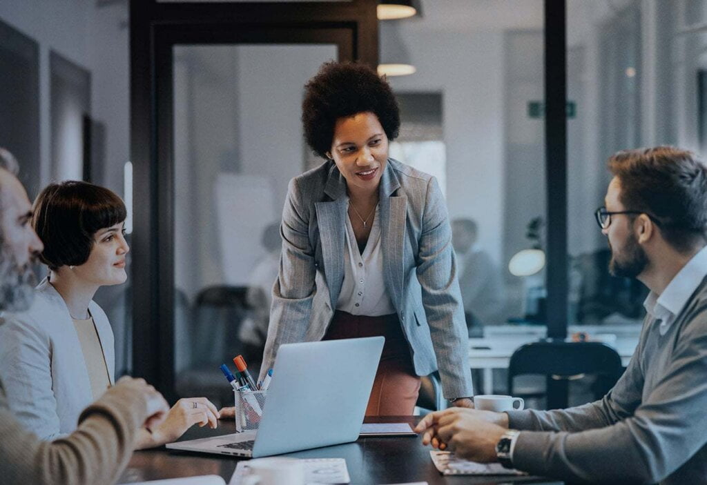 Build a Winning Proposal Team: Roles & Tips